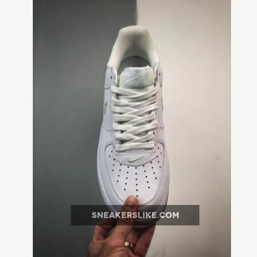 Nike Air Force 1 Low Jewel Triple White Air Force 1 Toothbrush ...